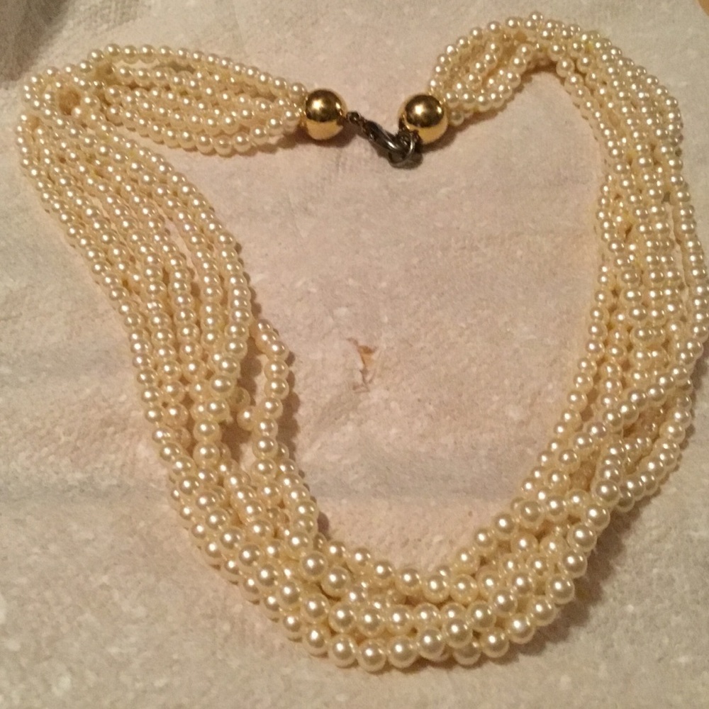 Vintage Pearl Necklace, Cream Color - Gem